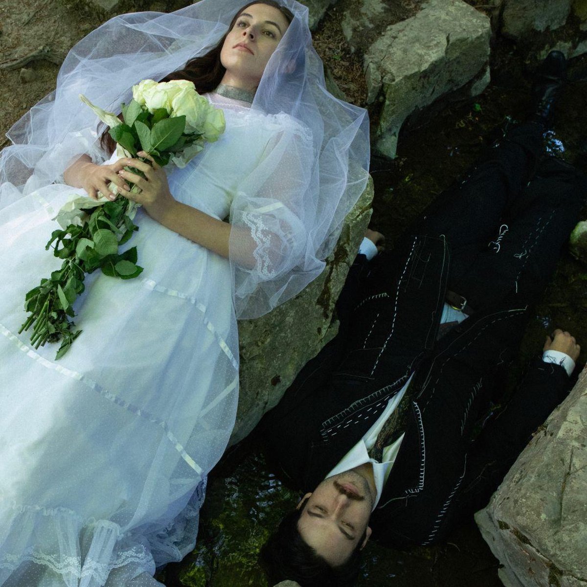 REVIEW: Strangewife, Capgras Theatre Company, EdFringe 2025 ★★ – Binge ...